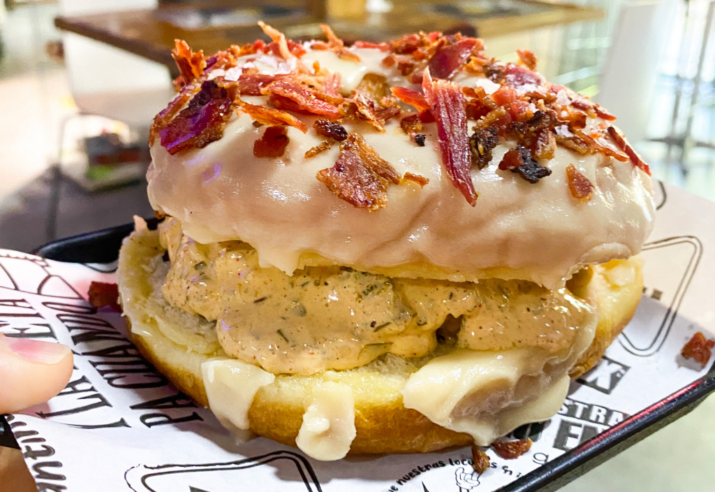 El Tarantin Chiflado - VIAJAR CON MALETA